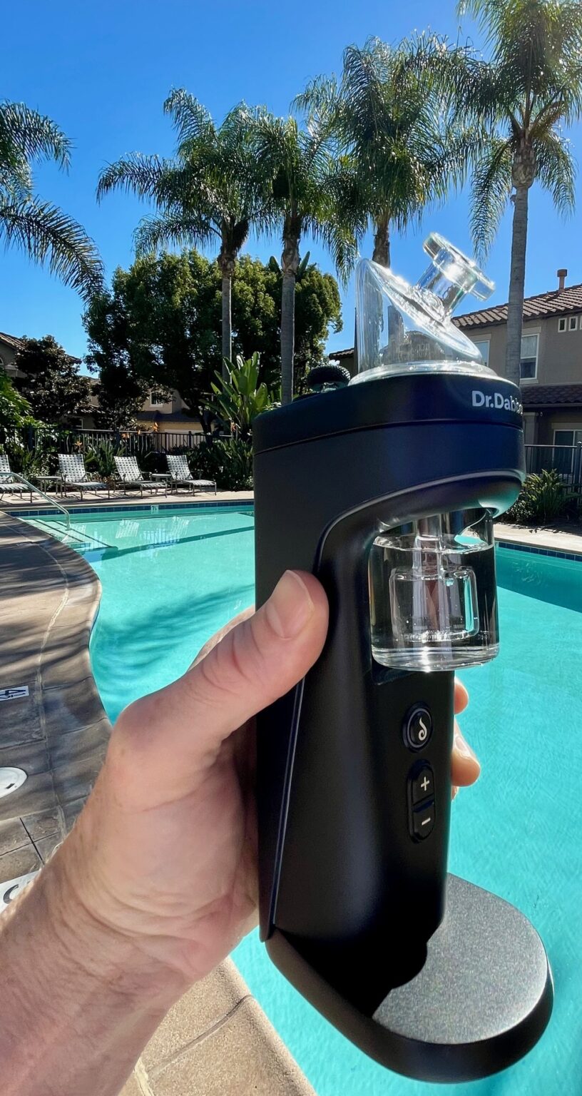 Dr. Dabber Switch 2 Vaporizer - Reimagining the Switch